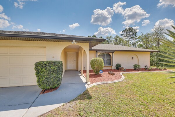 Saltwater Pool & Lanai: Lehigh Acres Escape! - Lehigh Acres, FL