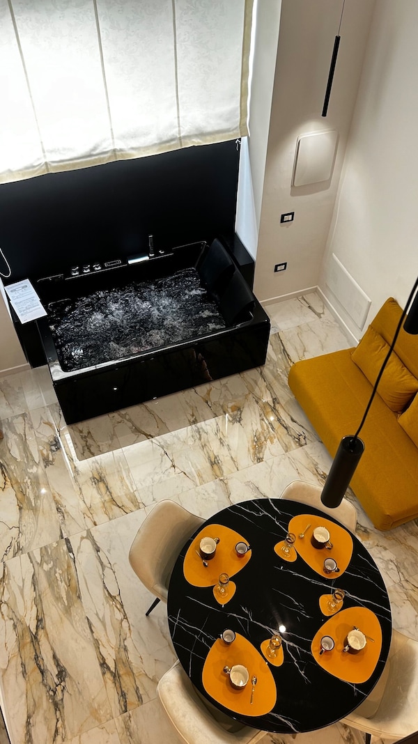 Suite Visconti Romantic Spa Suite With Private Whirlpool In Pulsano Old Town - Pulsano