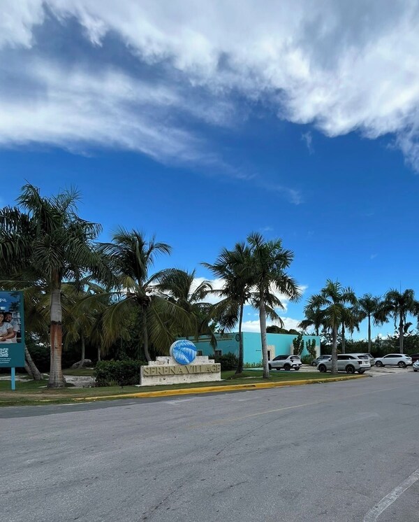 Modern 2-bedroom Condo Punta Cana With Several Amazing Pools - Punta Cana