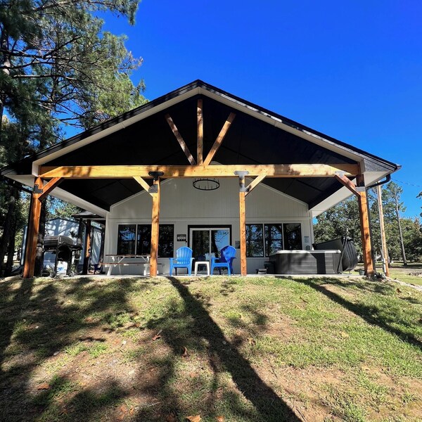 New Breathtaking Lakeside #1 Home - オクラホマ州