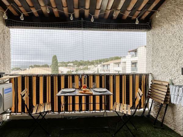 Les Aigues Marines By Interhome - Le Castellet