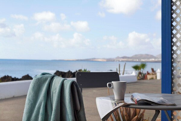 Ferienhaus 'Los Morros' Mit Meerblick, Privater Terrasse Und Wi-fi - La Graciosa