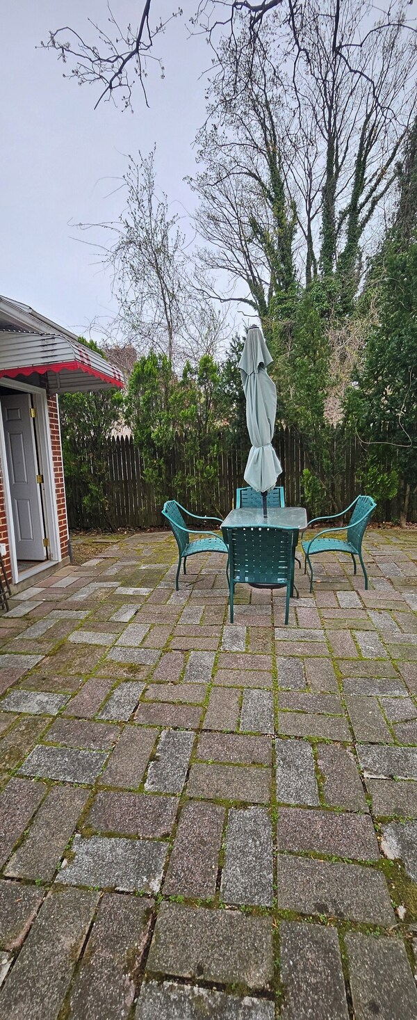 Spacious 4-bedroom House In Delightful Temple Hills With Wifi, Ac. - Cheltenham, MD