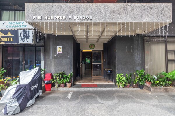 Cozy Condo With Wifi And Ac In Awesome Makati - Manila