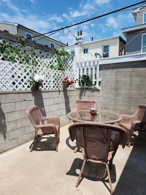 Nestled Away- Comfortable 3bdrm, Central Location - Ocean City, NJ