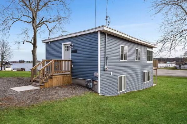 Cottage On White Lake With Private Dock - Duck Lake State Park, Whitehall
