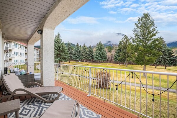 Riverside Retreat | Hot Springs | Golf | Ground Fl - Fairmont Hot Springs, BC