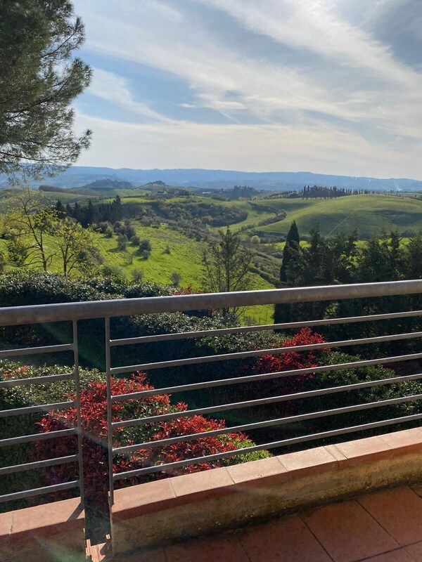 Panoramic Apartment In Renovated Old Farmhouse On The Second Floor - Certaldo