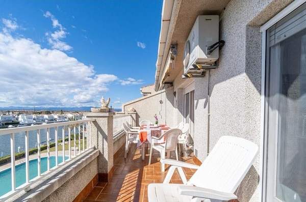 Superb Apartment With Swimming Pool - Sant Pere Pescador