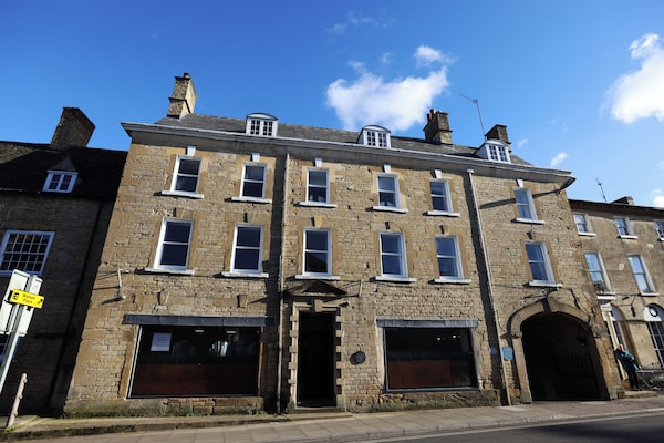 Soho Style Penthouse Flat In The Heart Of Chipping Norton. Private Parking. - Chipping Norton