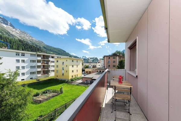 Luxury Mountain Nest  Ideal For Families & Groups - Saint Moritz