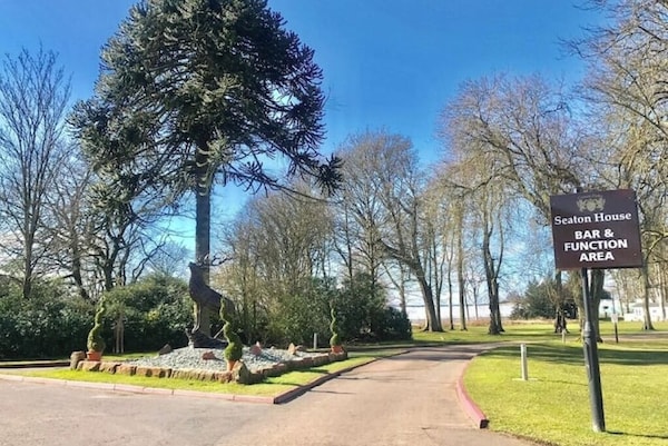 Fresh And Fun Linwood Holiday Home - Arbroath