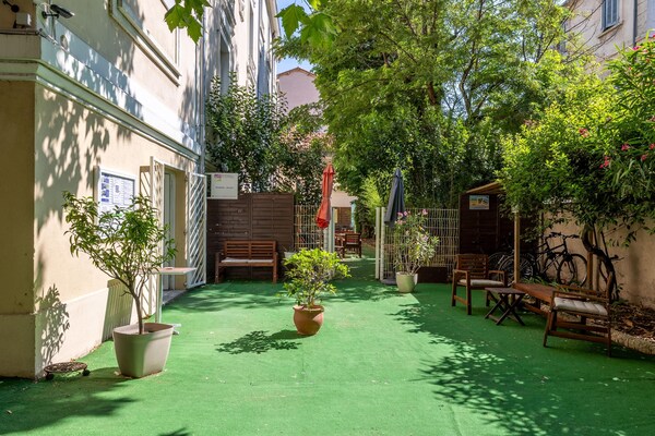 Résidence Les Cordeliers - Avignon Intra Muros - Studio 2* Tourist Residence - Avignon