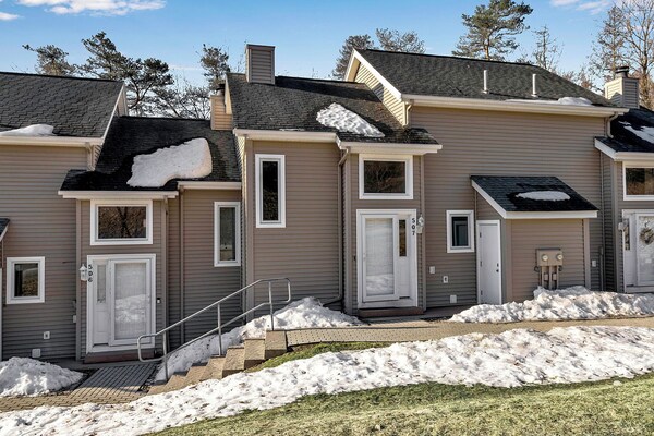 Quaint Townhome With Wifi In Charming Ellicottville - Ellicottville, NY
