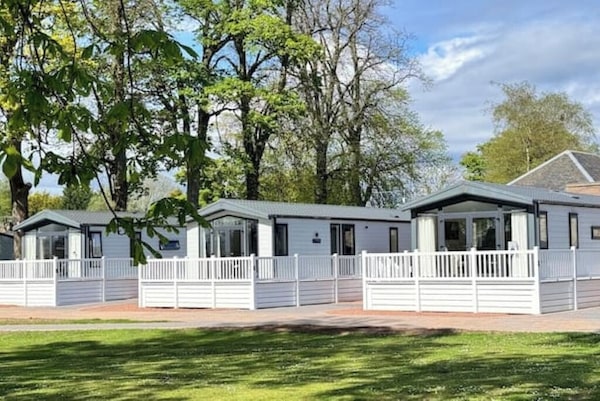 Arbroath Manor Deluxe Van No.26 - Arbroath