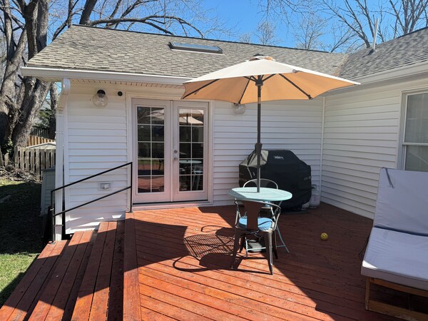 Suite44 - Large Sunny 1-br Suite W/ Backyard+patio - Rockville, MD