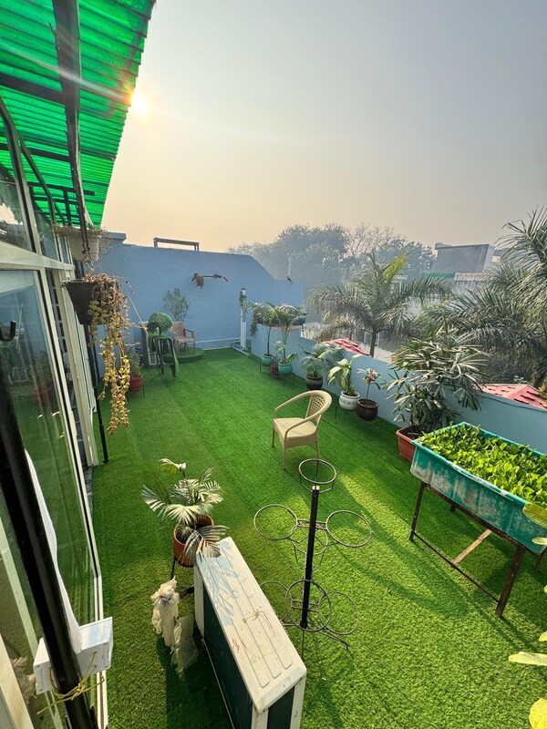 Charming 2-bedroom Villa With Wifi, Fitness Room In Delightful Agra - Agra