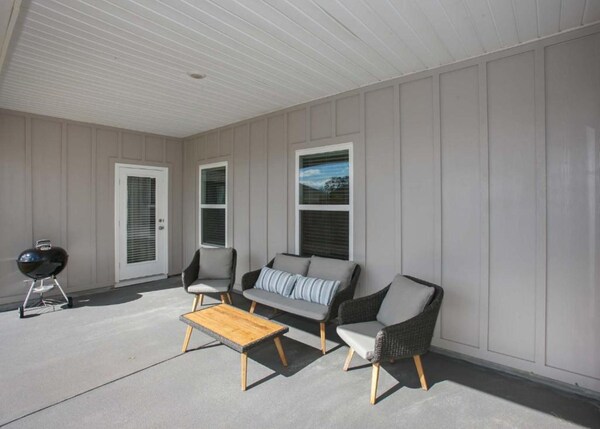 4 Br/3ba (2k, Q, 2t) New Construction.  Pet Friendly - Foley, AL