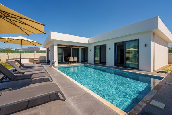 Private Luxury Villa With Pool&garden In Fethiye  Perfect For Families&couples - Fethiye