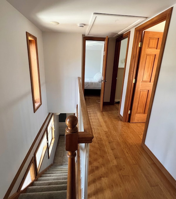 Hidden Gem! Southampton Beach Cottage - Long Island, NY