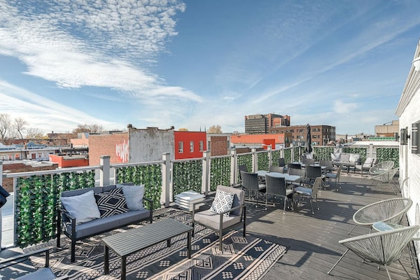 Huge 1376 Sqft Apt With Rooftop - Plaza St-hubert - Dorval