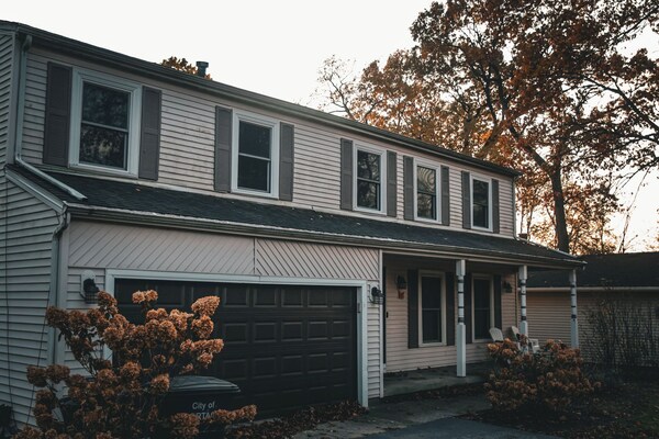 Spacious 4-bedroom Getaway In Portage, Perfect For Family Get Togethers - Hobart, IN