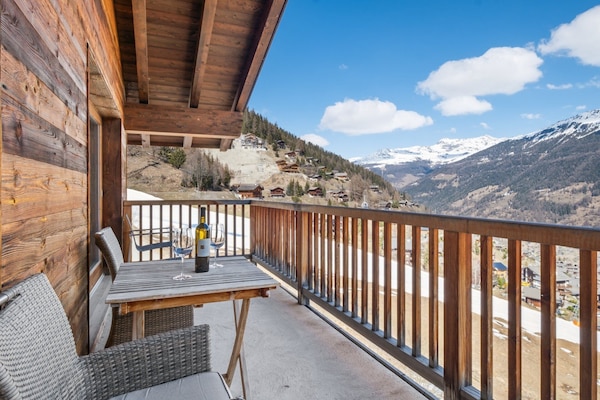 Chalet White Peak By Mrs Miggins - Zinal