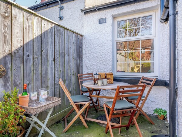 1 Bedroom Accommodation In Durham - Durham