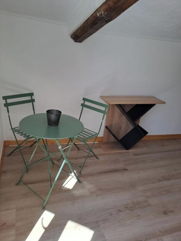 Village House With Tropezian Terrace Close To Beaches - Béziers