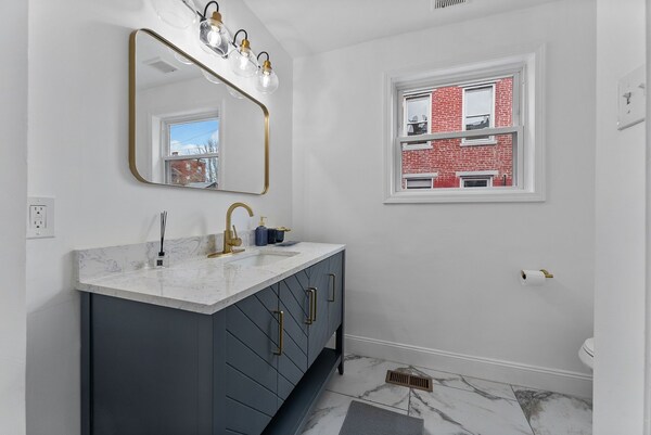 4-bedroom Townhome In Charming Pittsburgh With Wifi, Ac, Fully Equiped Kitchen - Pittsburgh