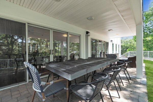 Amazing Resort 7-bedroom House With Pool.. Beautiful Outdoor Patio Balcony - Asbury Park, NJ