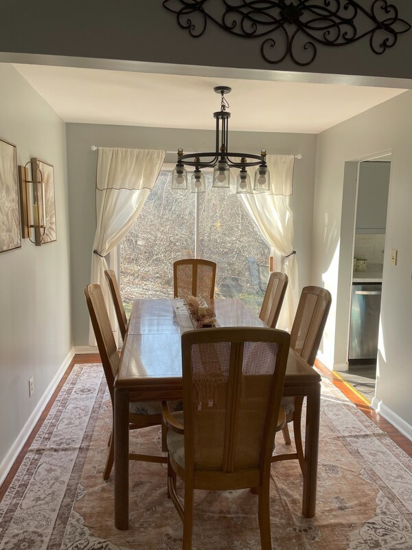 Sand Run Park Home Getaway - Akron, OH