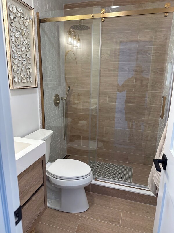 Cozy Waterfront Condo  With Wifi, Ac In Charming Montauk - Montauk, NY