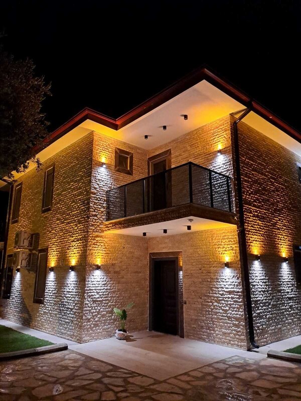 Vi̇lla Pinar 3 Yatakli 6 Ki̇şi̇li̇k Kapasi̇tesi̇teli̇ Deni̇ze 700 Mt Merkeze 1 Km - Demre