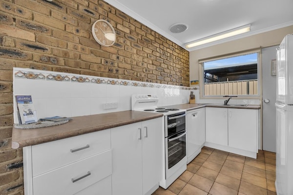 Lakeside Apartments - Ground Floor - South Coast