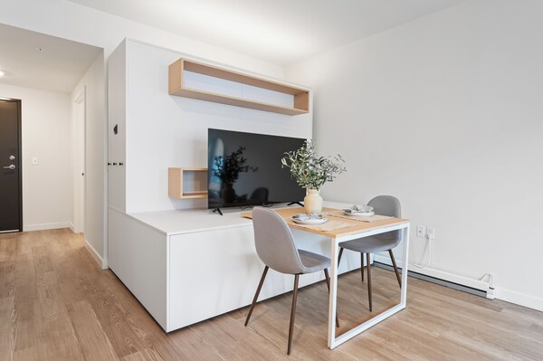 Modern Downtown Studio - Steps From Shops & Dining! - スポーカン, WA
