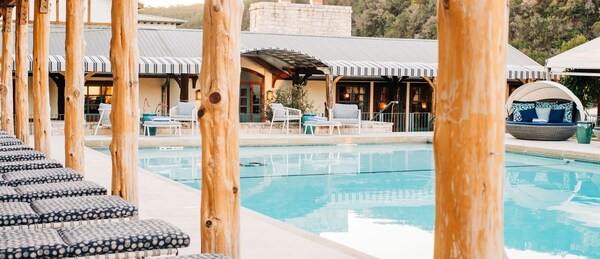 Hot Tub Cottage King Bed, Lake Austin Resort, Yoga & Water Activities - Texas
