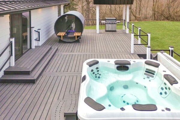 Riverwoods Retreat | Game Room, Hot Tub & Sauna - Herman, WI