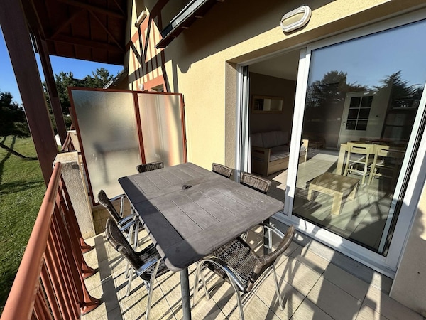 100 - 6-room Duplex Apartment With Communal Pool. - Fréhel