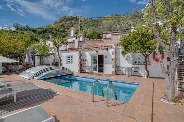 Vacation 'Pool House' With Mountain View, Wi-fi And Air Conditioning - Tejeda