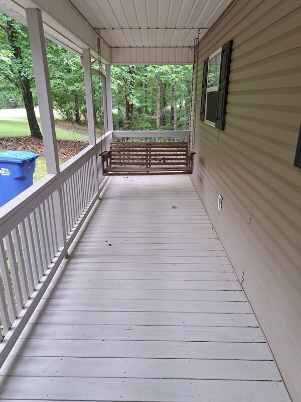 New To The Market, Quiet Cove, Pet Friendly\nwhistling Dixie Lake Retreat 3bd/3ba - Wedowee, AL