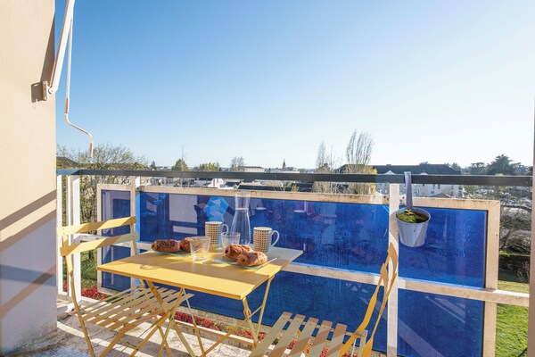 Le Super 8 - Free Parking, Balcony, 100m²,wi-fi - Angers
