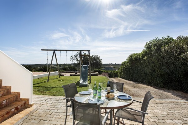 Retiro Rústico Con Piscina Y Vista Impresionante - Tavira