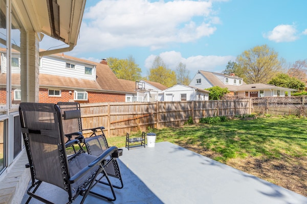 4br Family Getaway W/ King Bed + 5 Tvs, Mins To Dc/oldtown,gameroom,pet Friendly - Arlington, VA