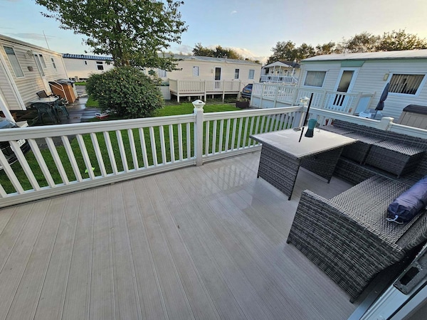 Jayden 3 Bed Balcony - Rhyl Beach
