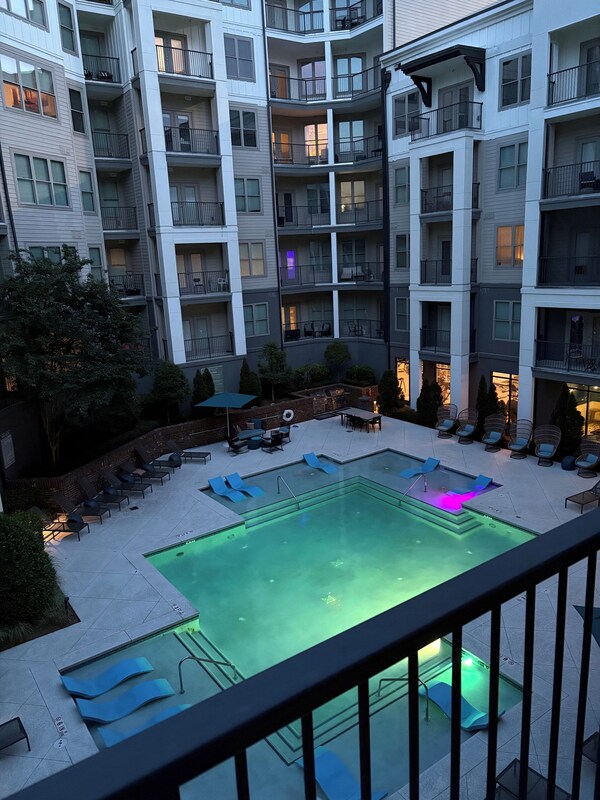 Chic 2-bedroom Apartment With Ac, Wifi In Fabulous Atlanta - Roswell, GA