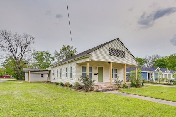 Half-mi To Dtwn Lufkin: Charming & Spacious Home! - Lufkin, TX