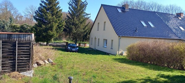 Ruhiges Saniertes Ferienhaus 130 Qm Mecklenburger Seenlandschaft Bis 4 Personen - Feldberger Seenlandschaft