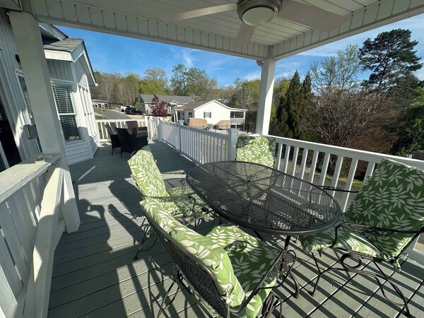 Badin Shores Resort - Excellent Lake View Home - Pools & Lots Of Amenities - Gre - Tuckertown Reservoir, NC