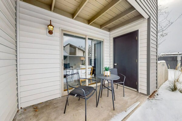 The Aria, Modern Apartment Downtown Kalispell - Kalispell, MT